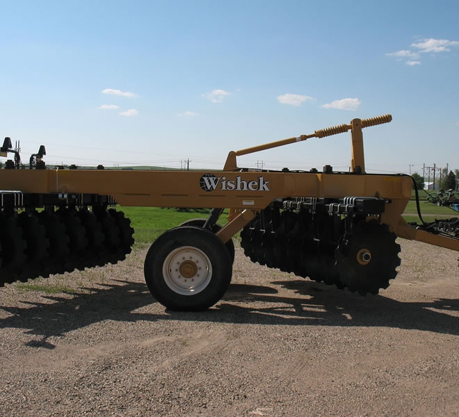 Y2000 - Wishek Manufacturing